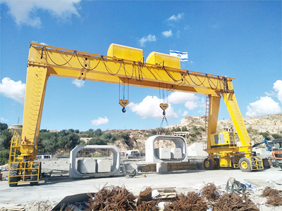 Double Girder Gantry Crane-Lifting Capacity Up to 800ton