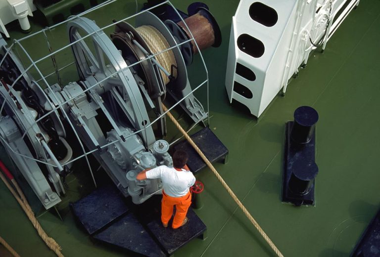 Marine Winch-Professional Offshore Solutions